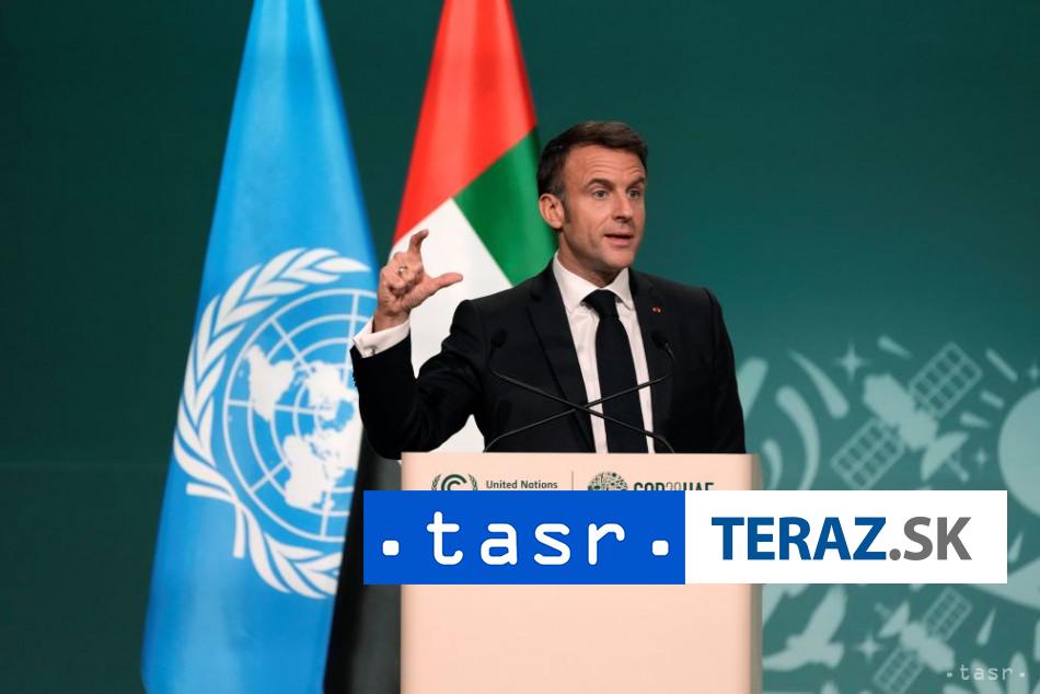 Macron vyzval vyspelé štáty, aby do roku 2030 prestali využívať uhlie
