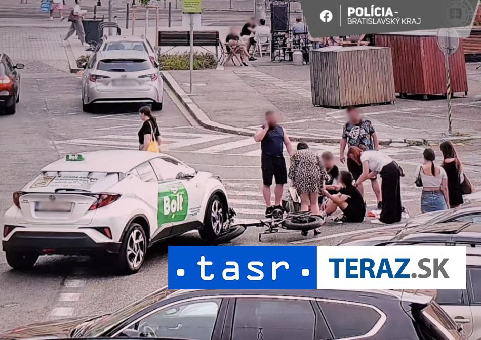 NEHODA V BRATISLAVE: Cyklista sa zrazil s autom