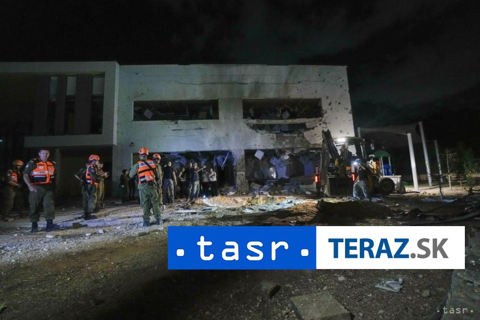 Borrell: EÚ odsudzuje iránsky útok na Izrael, je potrebné prímerie