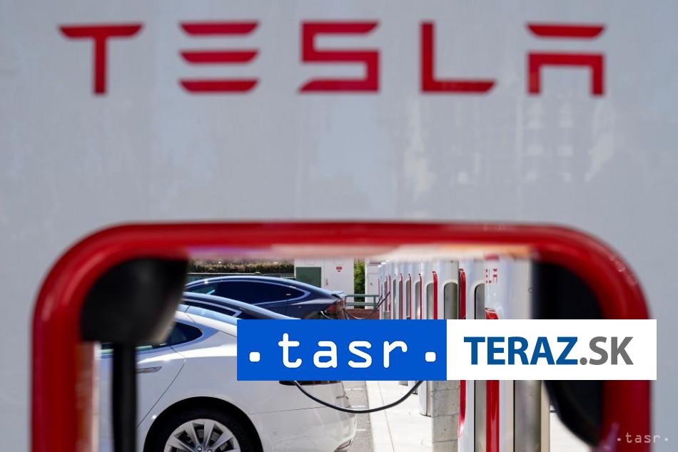 Tesla tento rok prekročí cieľ výdavkov