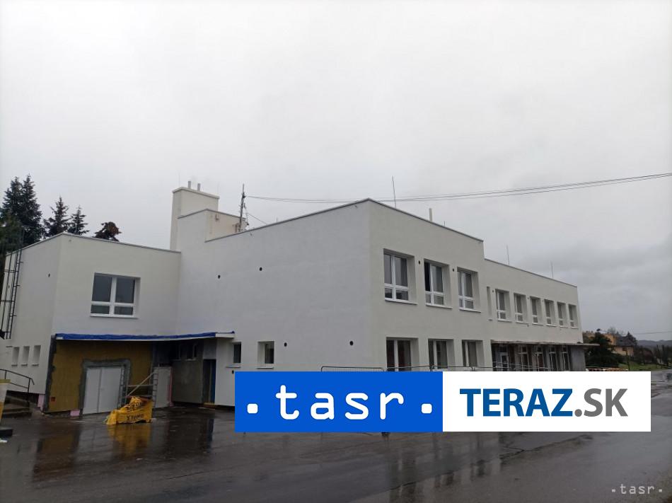 V Cerove finalizujú obnovu úradu, získali na to vyše pol milióna eur