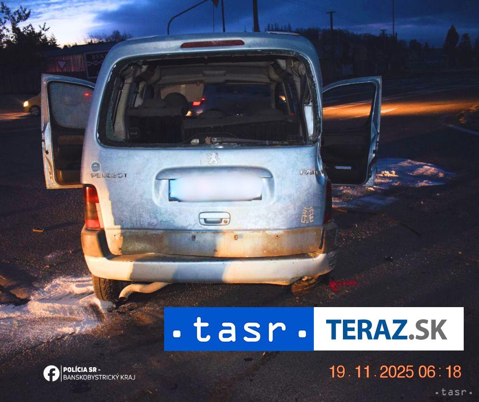 VÁŽNA NEHODA: Autobus sa zrazil s autom, hlásia zranených