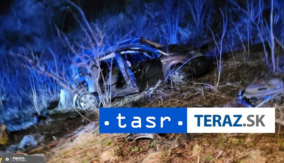 Po nehode mladého vodiča v Terchovej previezli do nemocnice šesť ľudí