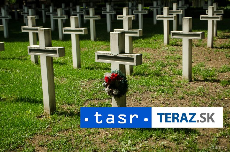 Mesto Turčianske Teplice zrekonštruovalo skupinový vojnový hrob