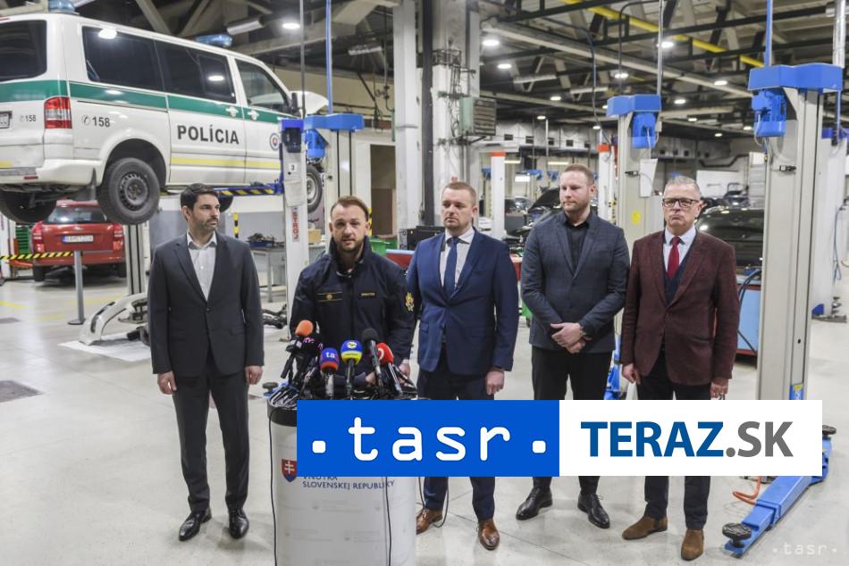 Šutaj Eštok avizuje ozdravný plán v Automobilových opravovniach MV SR