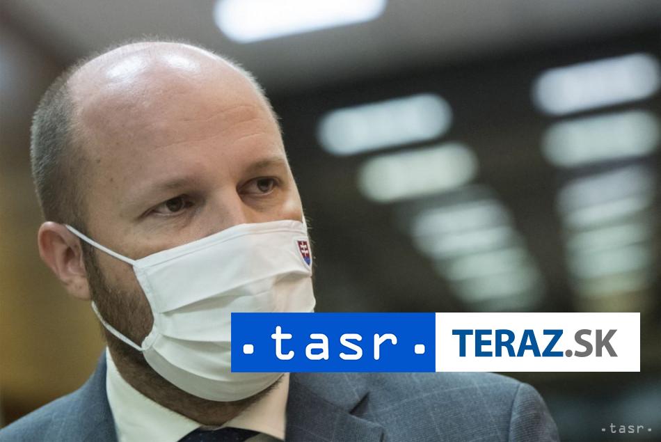 Naď: SR nie je v bezprostrednom vojnovom ohrození, hrozbou je migrácia