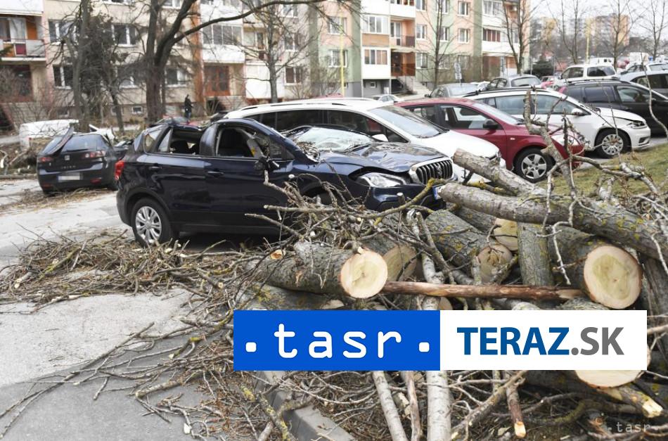 Hasiči v Košickom kraji mali pre silný vietor viac ako 30 zásahov