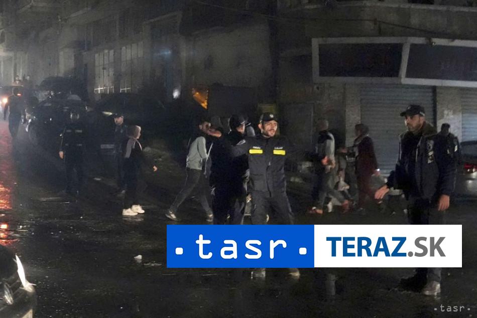 Pri požiari v utečeneckom tábore v pásme Gazy zahynuli desiatky ľudí