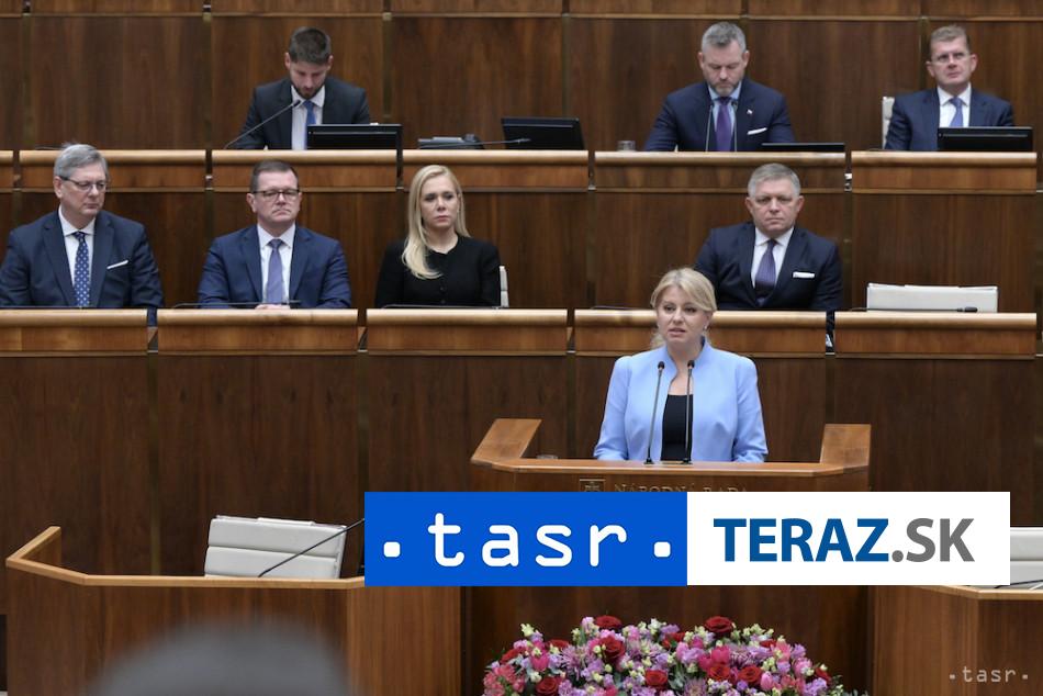 CELÉ ZNENIE: Mimoriadne vystúpenie prezidentky Z. Čaputovej v NR SR