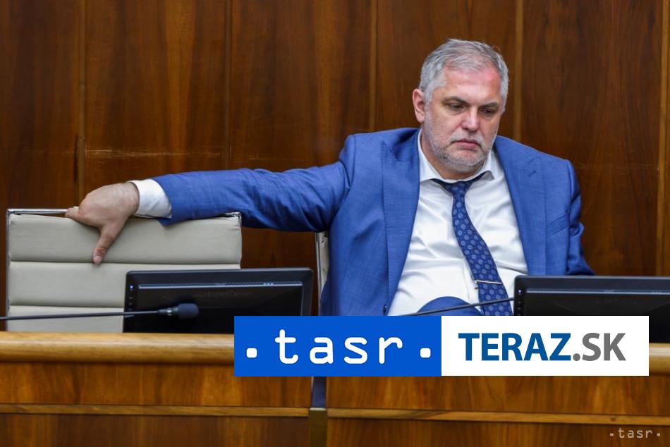 Michelko predpokladá do 15. októbra dohodu Šaška so zdravotníkmi