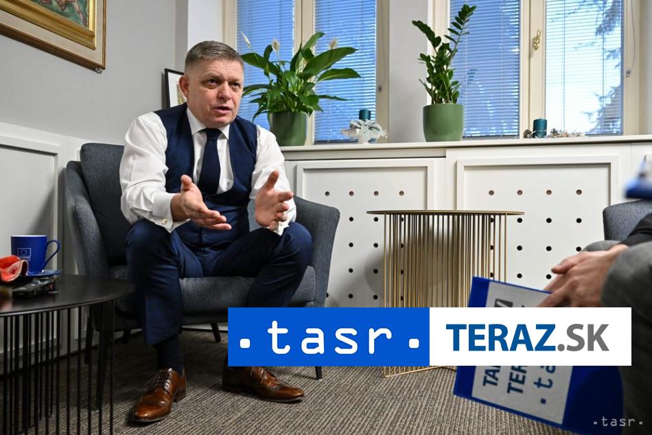 Fico: Ak Pellegrini bude kandidovať na prezidenta, Smer-SD ho podporí