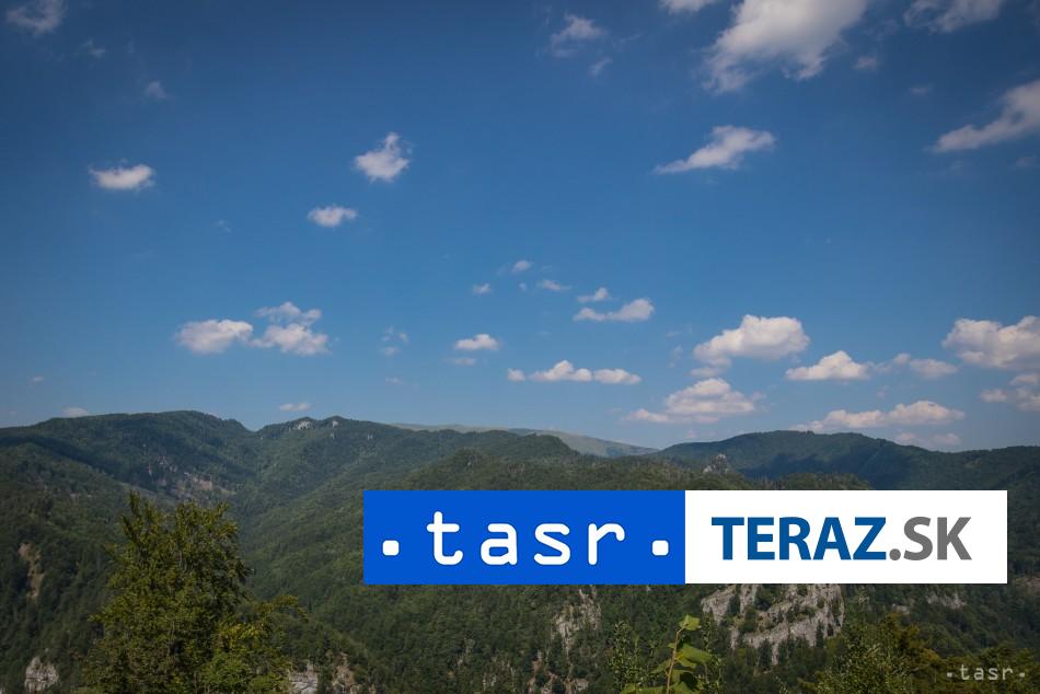 ROZFÚKA SA: Na horách môže v sobotu zafúkať silný vietor