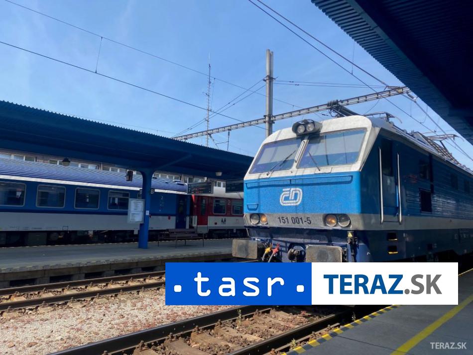 ZSSK pre výluky mení cestovný poriadok na trati Bratislava - Komárno