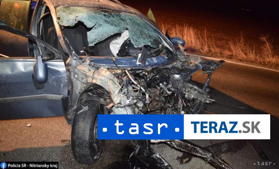 TRAGICKÁ DOPRAVNÁ NEHODA: Pri Leviciach zahynuli traja ľudia