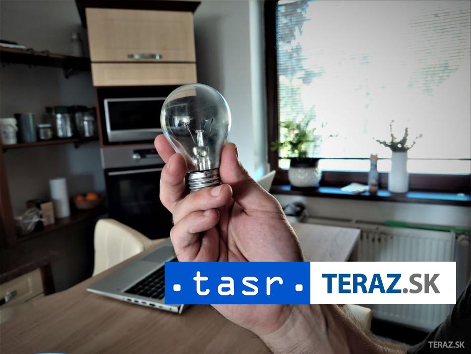 Ceny elektriny v Európe klesli pod nulu