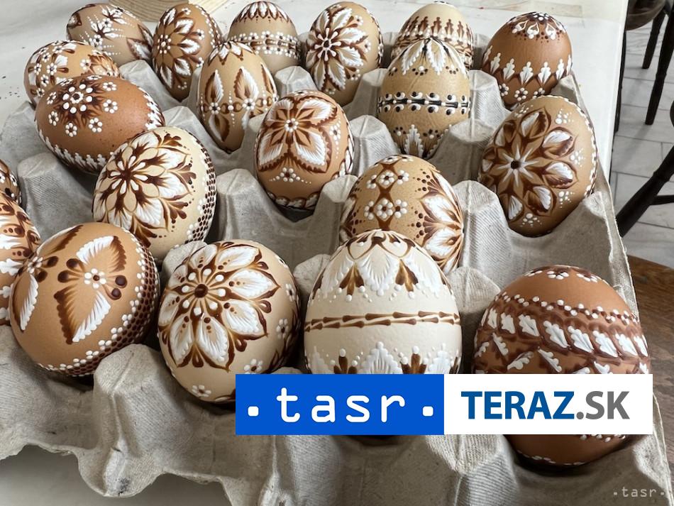 Výrobcovia kraslíc sa ukážu na súťaži Vandrovalo vajce v Novej Bani
