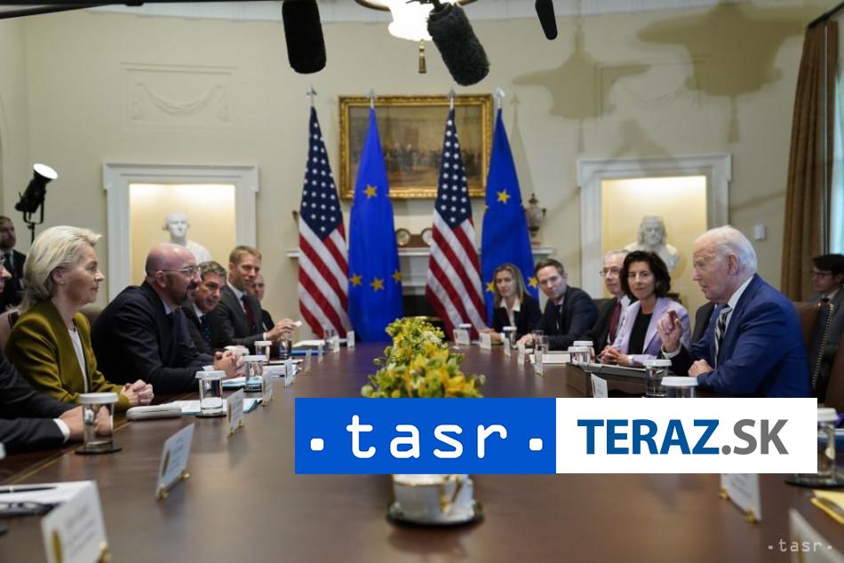 Biden: Prvé autá s pomocou pre Gazu dorazia do 24 – 48 hodín